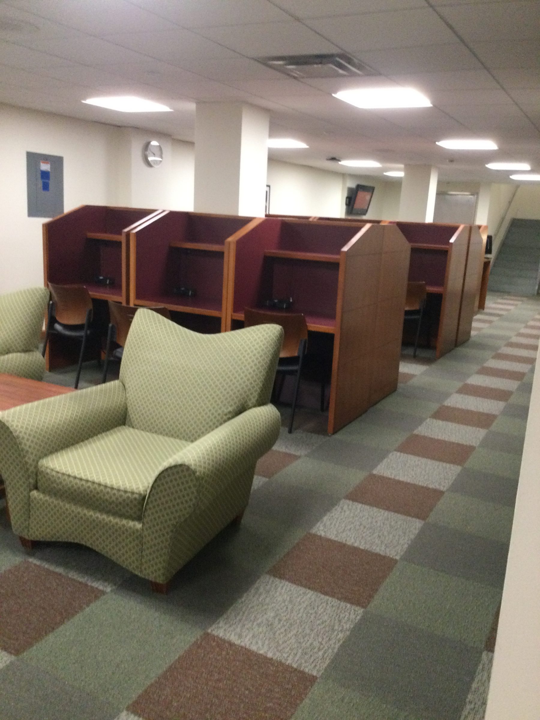 Study in the Stacks – Lichtenberger Engineering Library