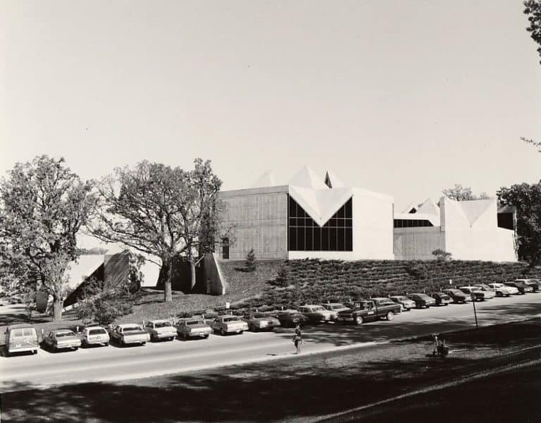 In pictures: 50 years of Hardin Library for the Health Sciences – Need ...